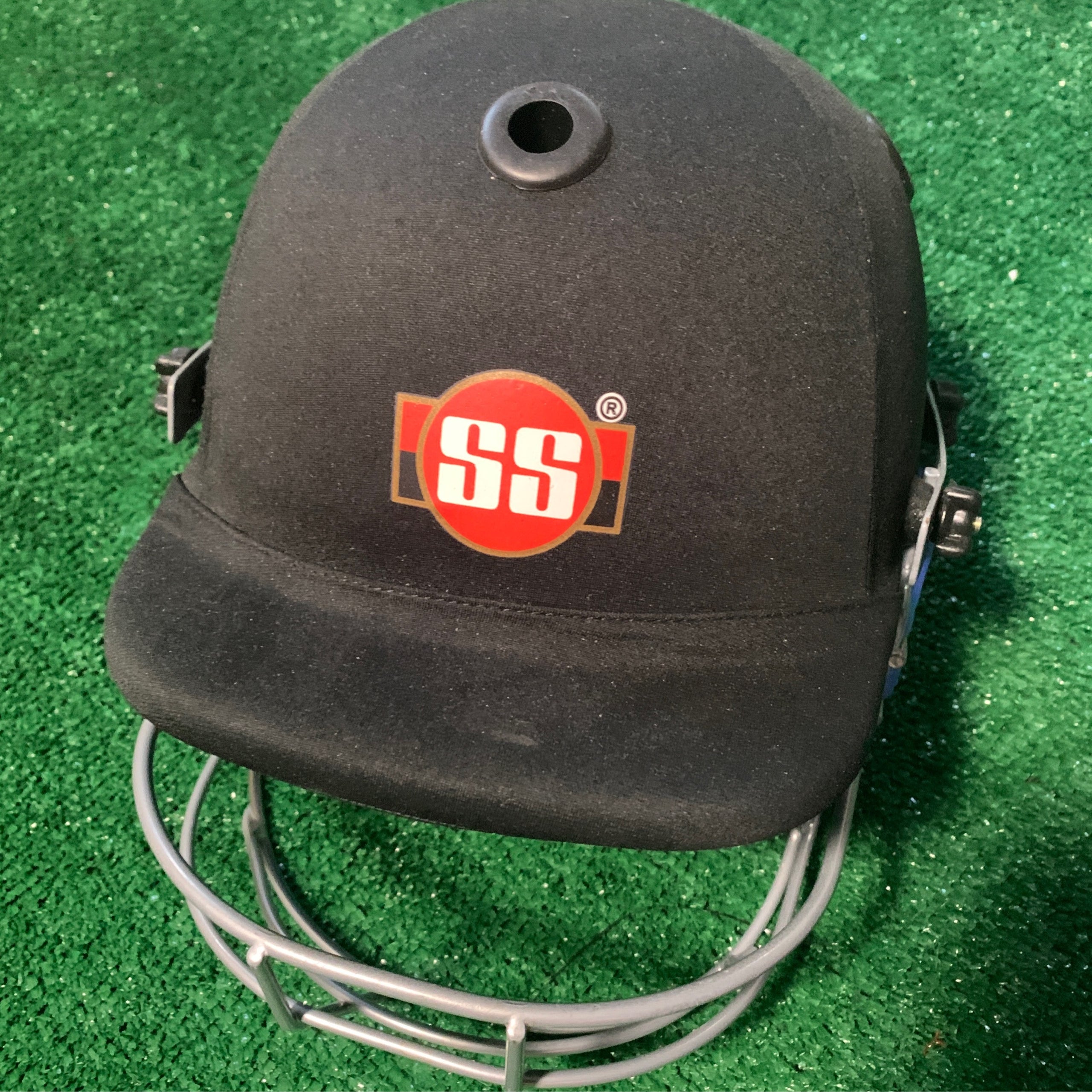 SS Matrix (Black) | CricketProGear